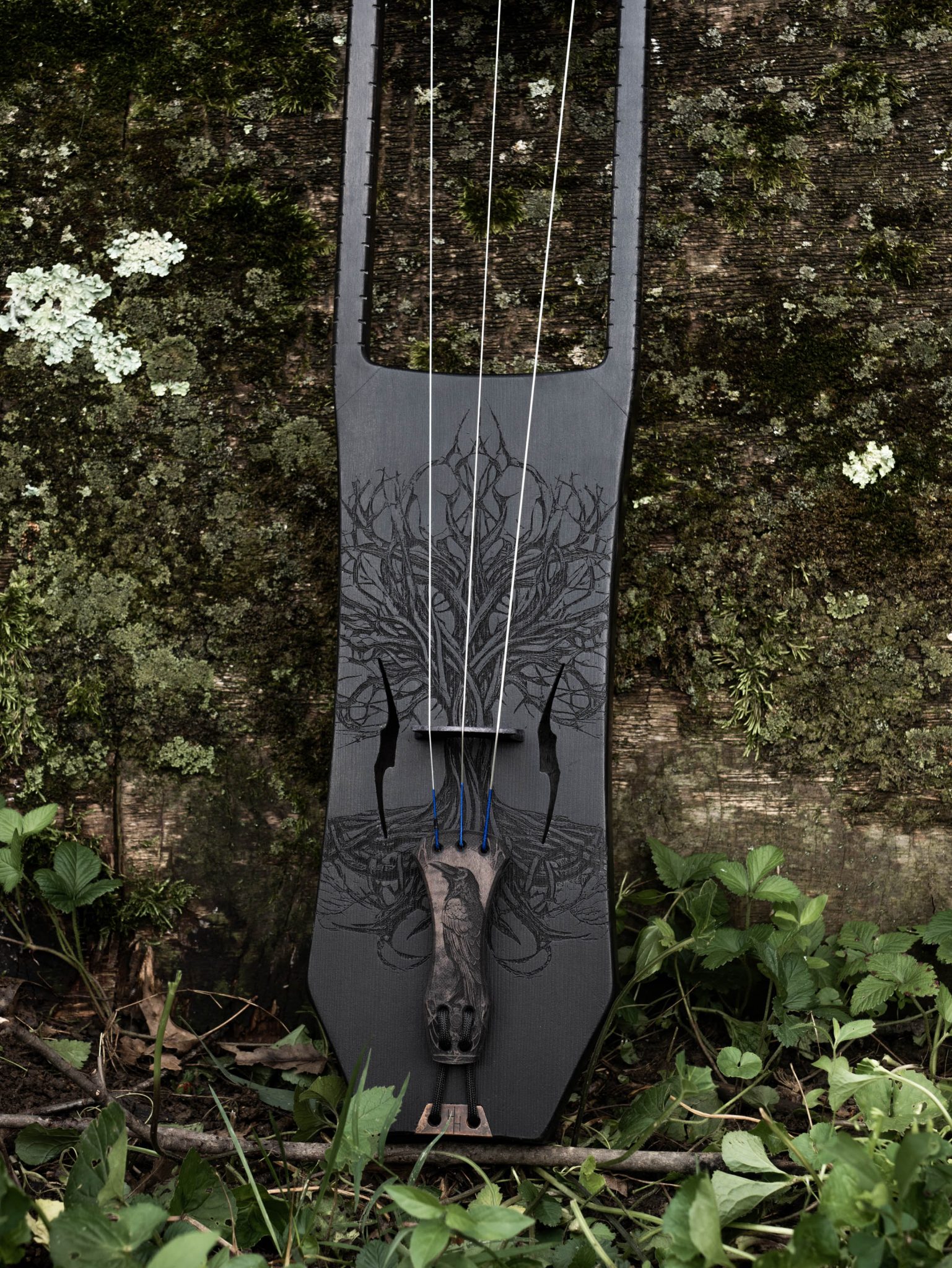Curly Maple Talharpa (viola range) – black finish – HavocHarpa